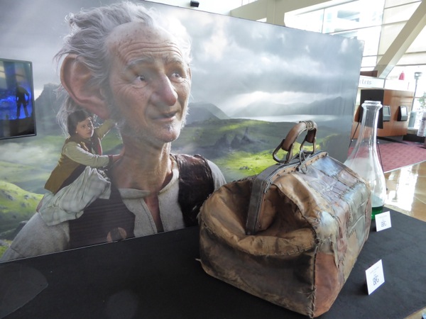 Hollywood Movie Costumes and Props: Screen-used film props from The BFG ...