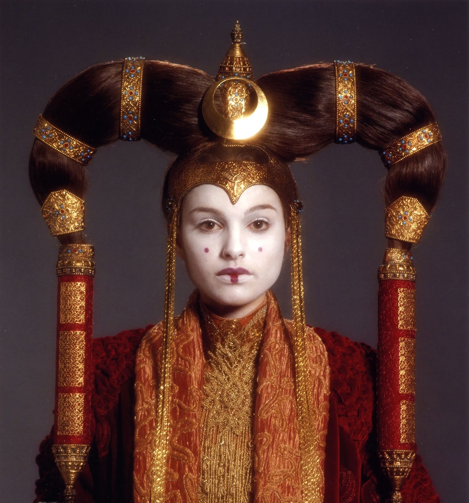 STAR WARS AFICIONADO WEBSITE: AFICIONADO REVIEW: 'QUEEN'S SHADOW'