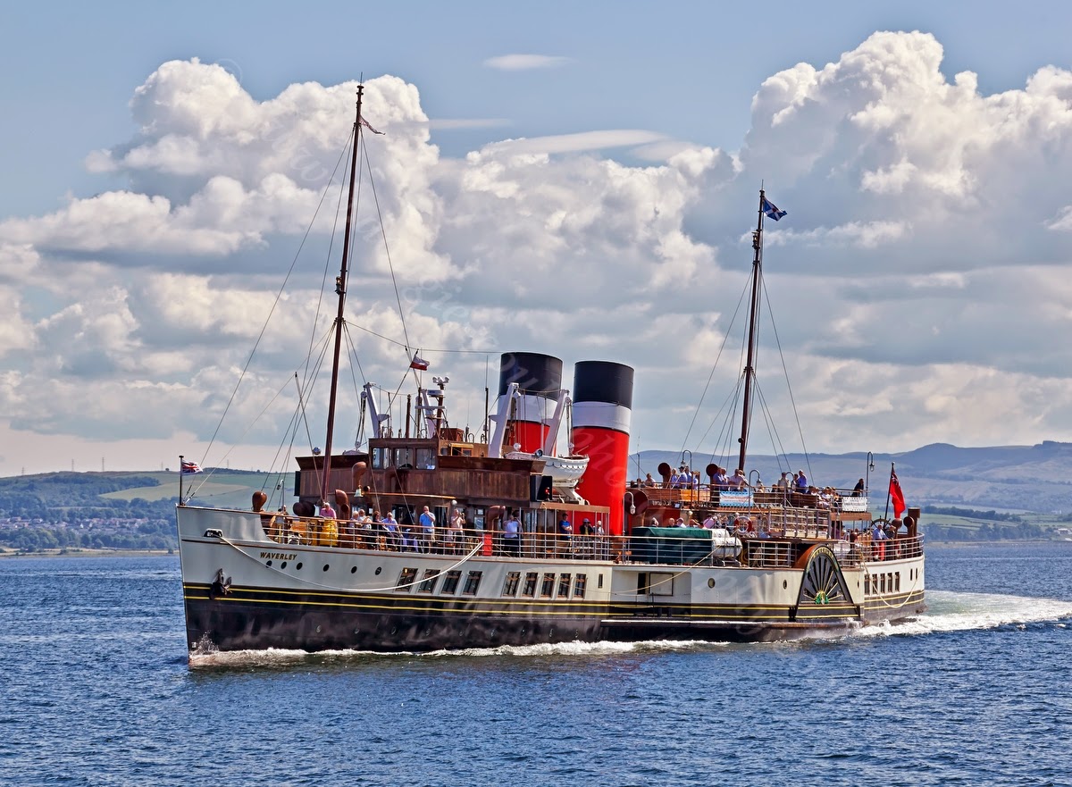 Dougie Coull Photography: PS Waverley at Greenock