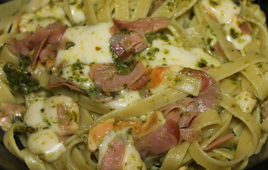 Sformato di fettuccelle al forno tricolori | Inventaricette