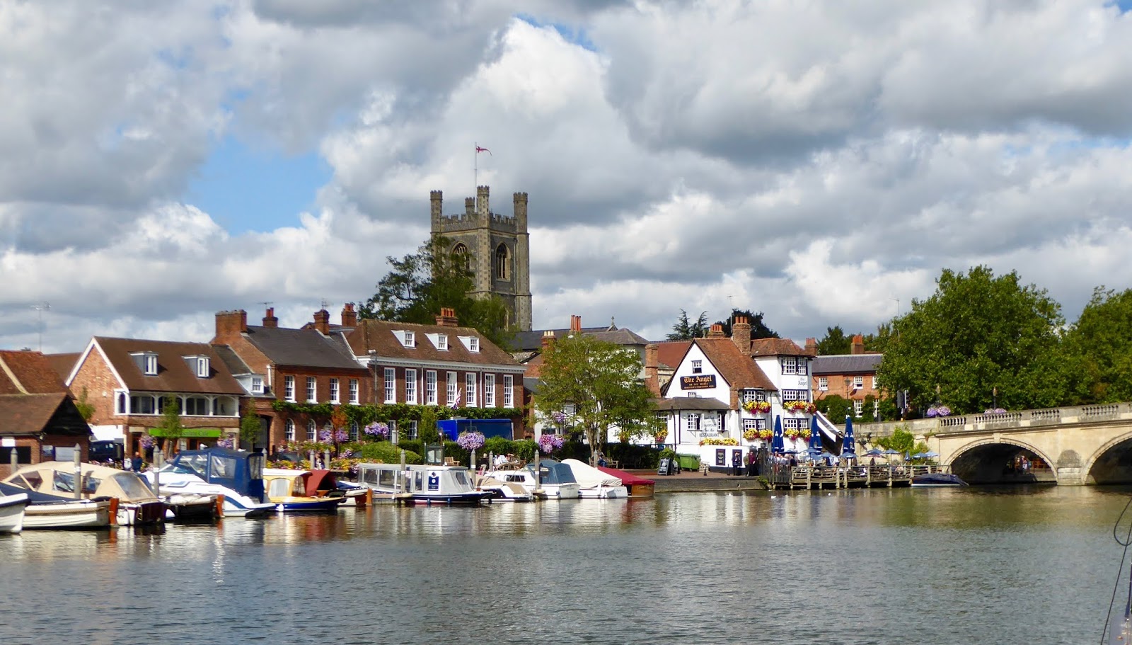 Wide Beam - Still Rockin': Henley riverside ...