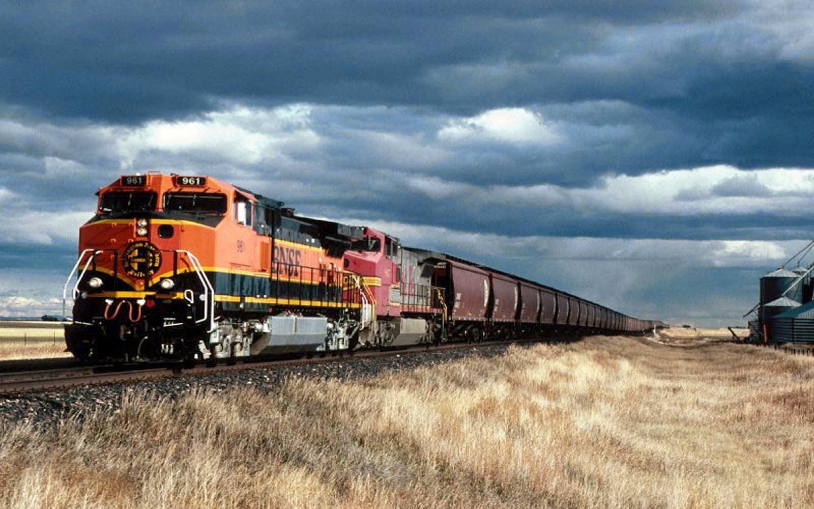 Desktop Wallpapers: Train Desktop Wallpapers