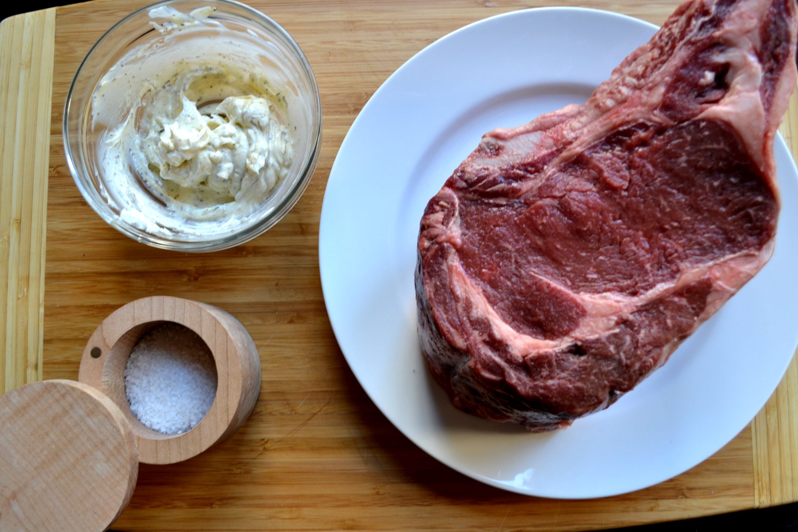 Hardly Housewives: The Perfect Prime Rib