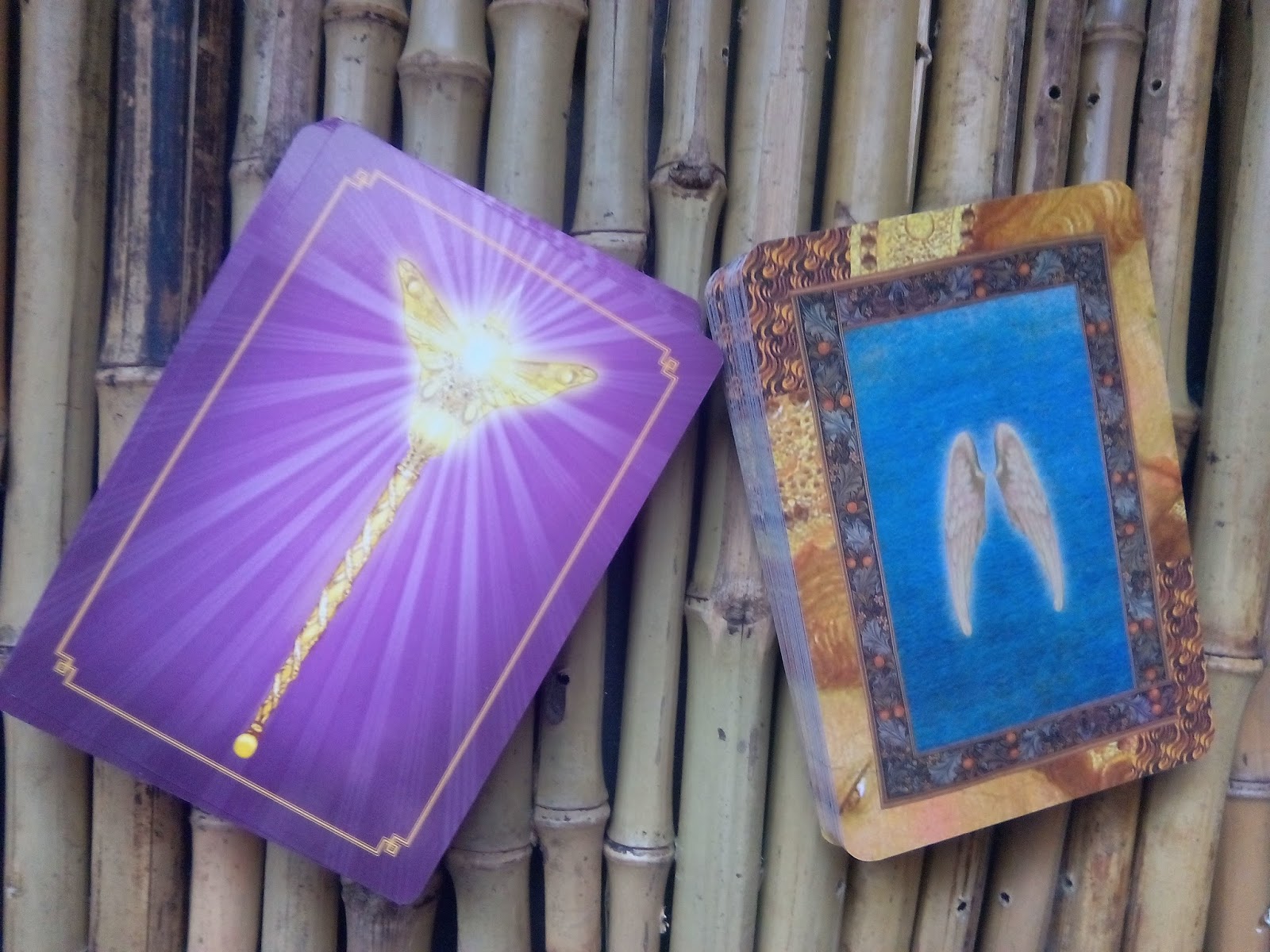 Diferencias entre Tarot y Cartas Oráculo