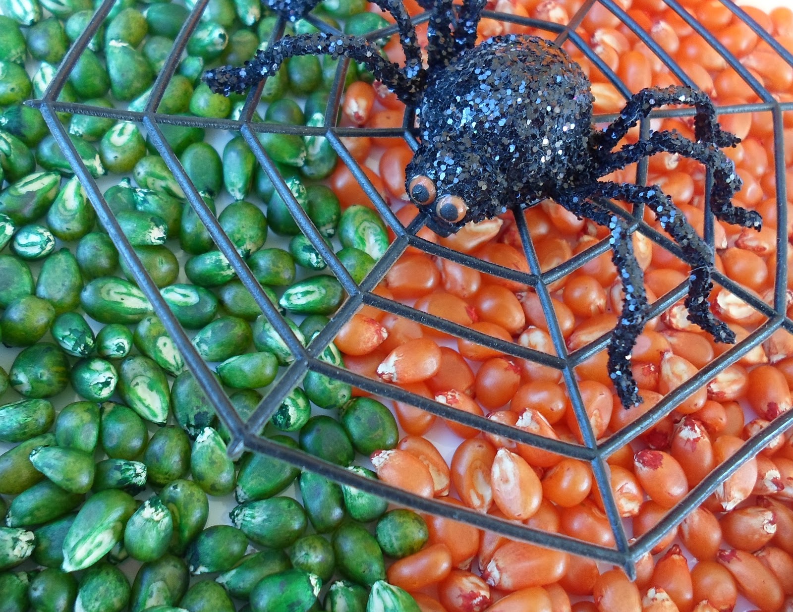 Happier Than A Pig In Mud: Orange and Green Dyed Popcorn for Halloween ...