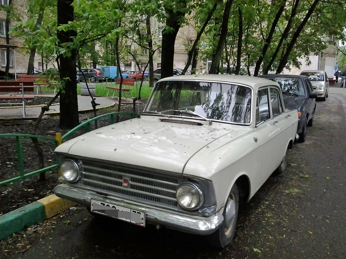 Spotted...cars in Moscow: Moskvitch 408