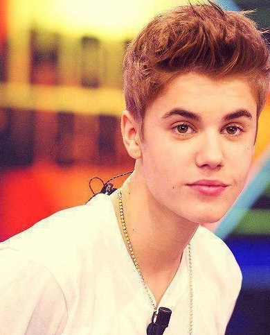 Biografi Justin Bieber Si Penyanyi Muda Berbakat | Biografi Artis Luar ...