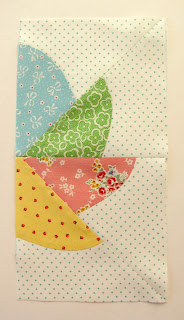Charise Creates: Daisy Pinwheel - Block #7 - Vintage Block Quilt Along