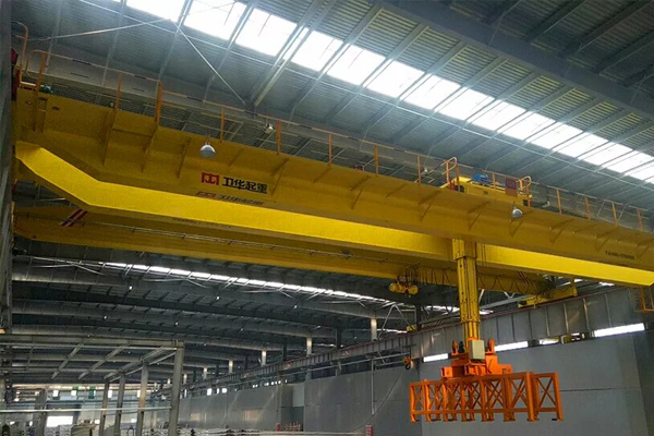 Weihua Cranes: Sandwich Panel Crane