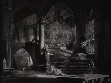 Lewis Twiby's History and Geek Stuff: Review: Dracula (1931)