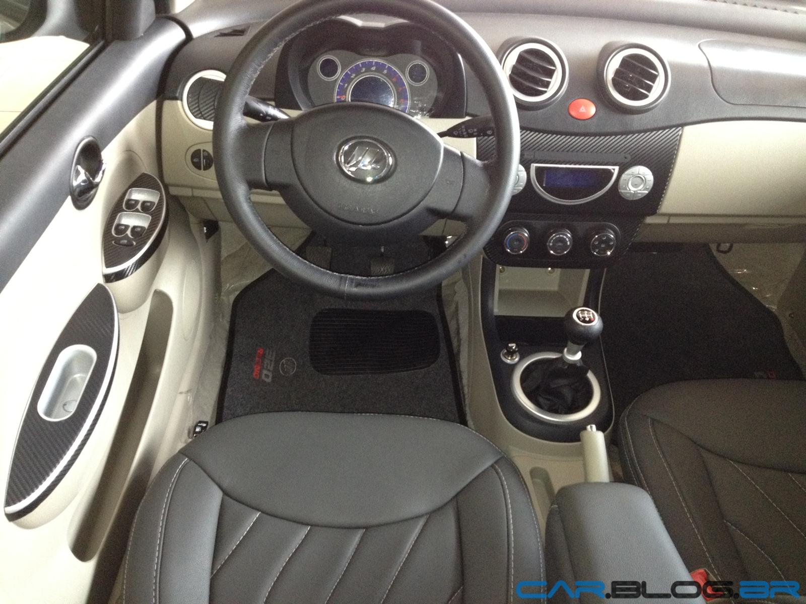 LIfan 320 Mini Cooper chinês: fotos, preço e problemas