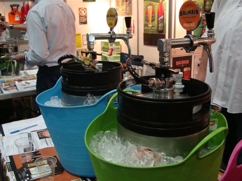 The 2 Little Piggies