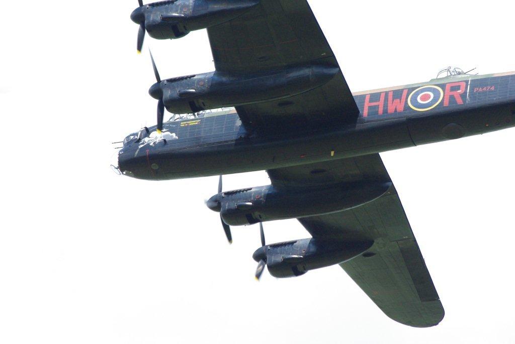 Jet & Prop by FalkeEins: Pathfinder Squadron flypast