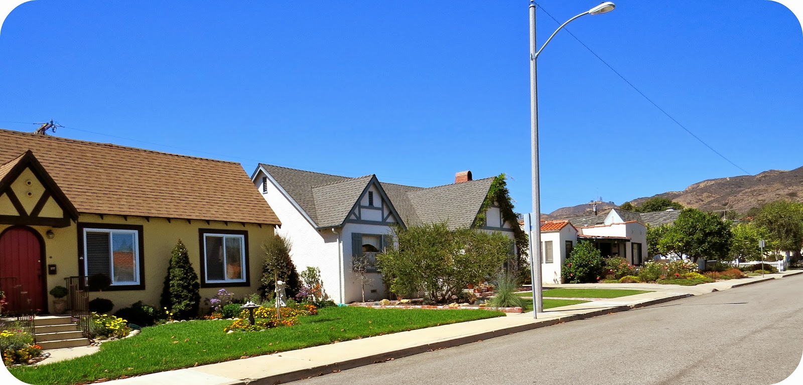 Art and Sand: Small House Love