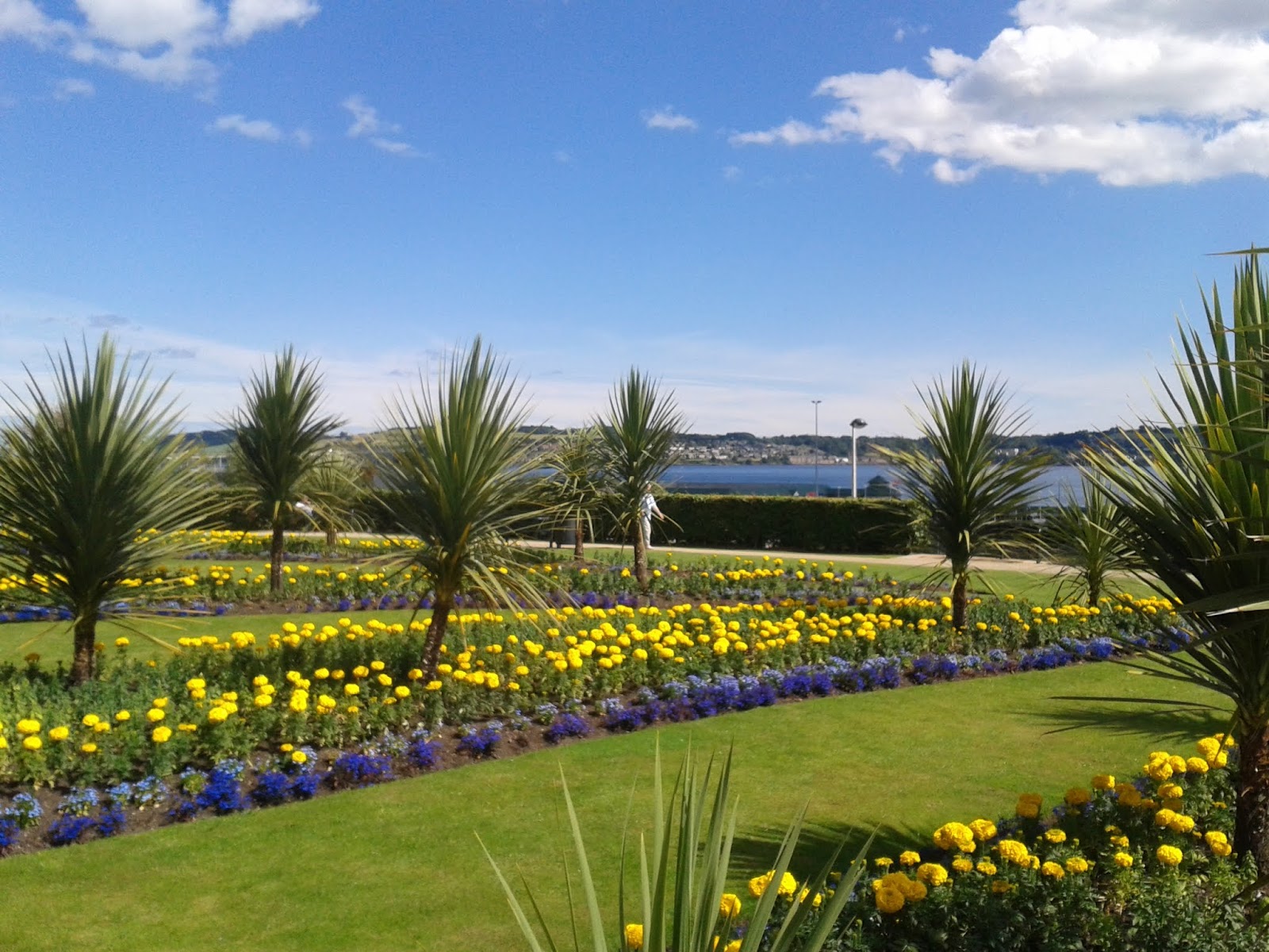 Edinburgh and Us: Visit Dundee - Scotland's sunniest city