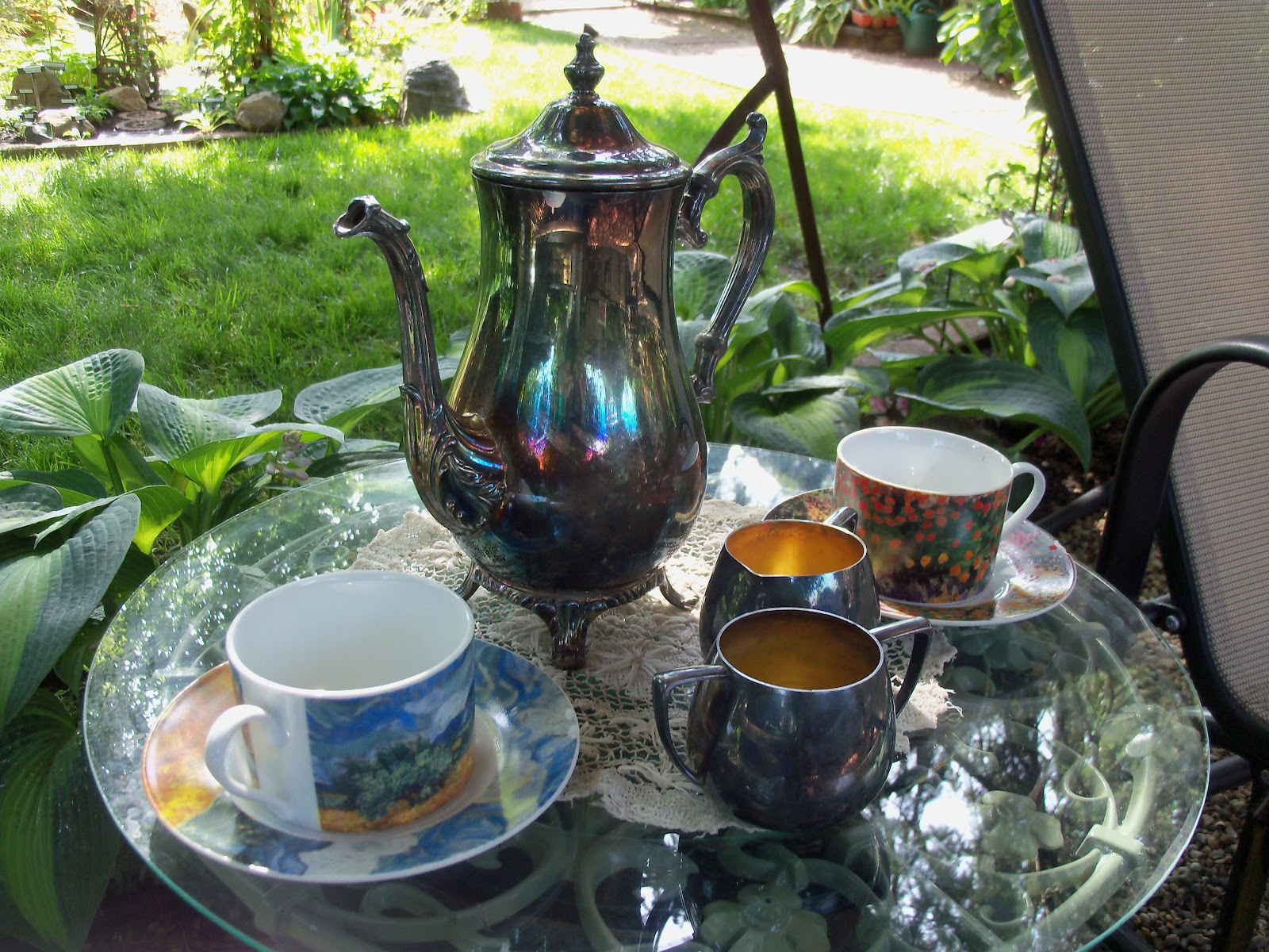 Beyond The Garden Gate: Tea in an Extraordinary Garden #2