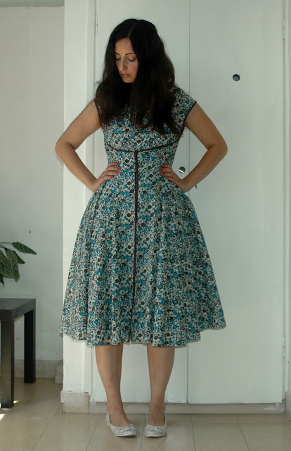 Butterick Retro '52 Wrap Dress 4790 pattern review by kerend
