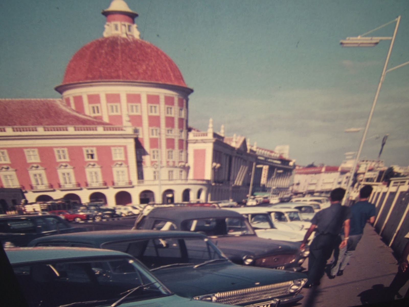 Norte de Angola 68-70: LUANDA E REGRESSO