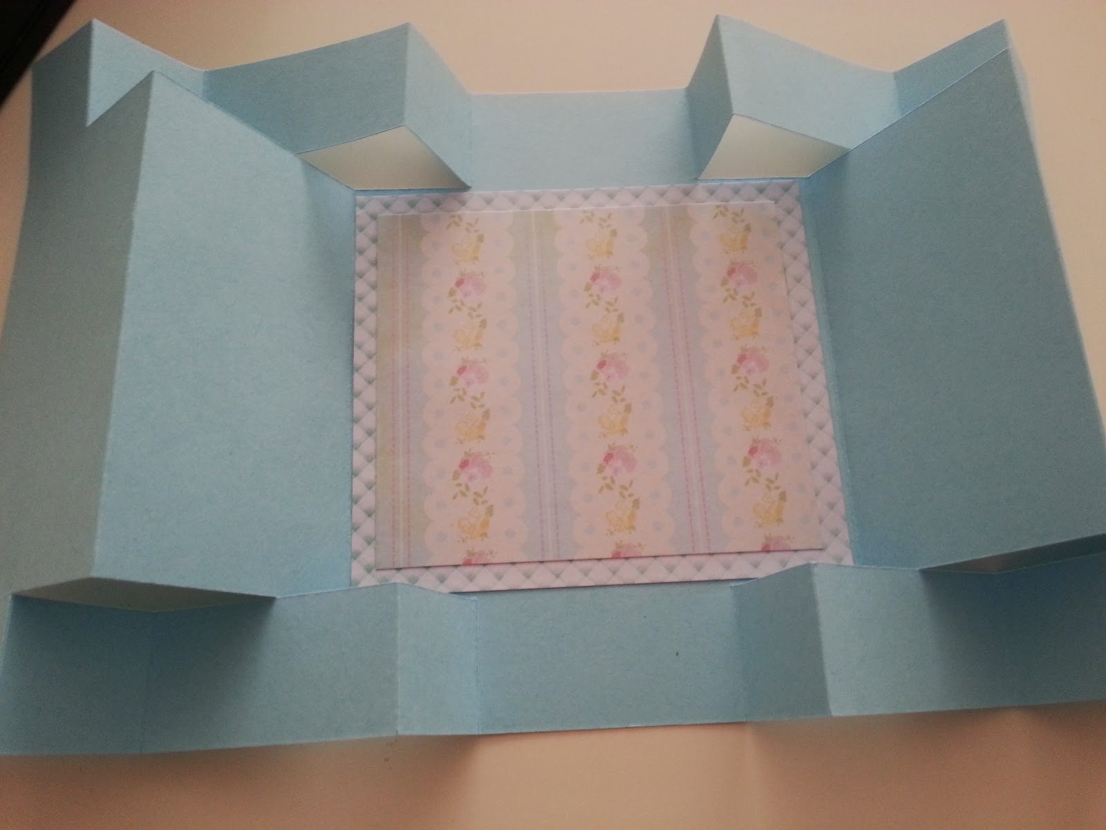 Emsie Makes: Standing theater card tutorial