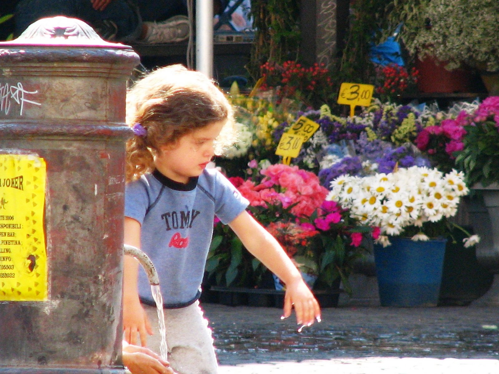 A Born Again Roman: Ragazzi e fontana