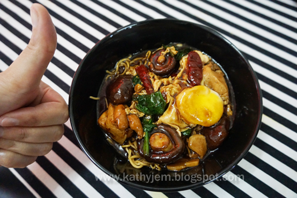 kathyjem: Resepi Paling Mudah Nak Masak Sizzling Yee Mee!