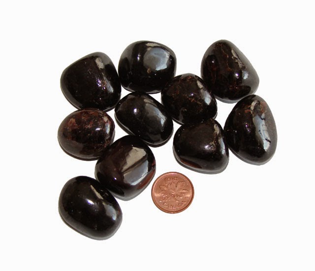 Crystals and Gemstones: Garnet Healing Properties