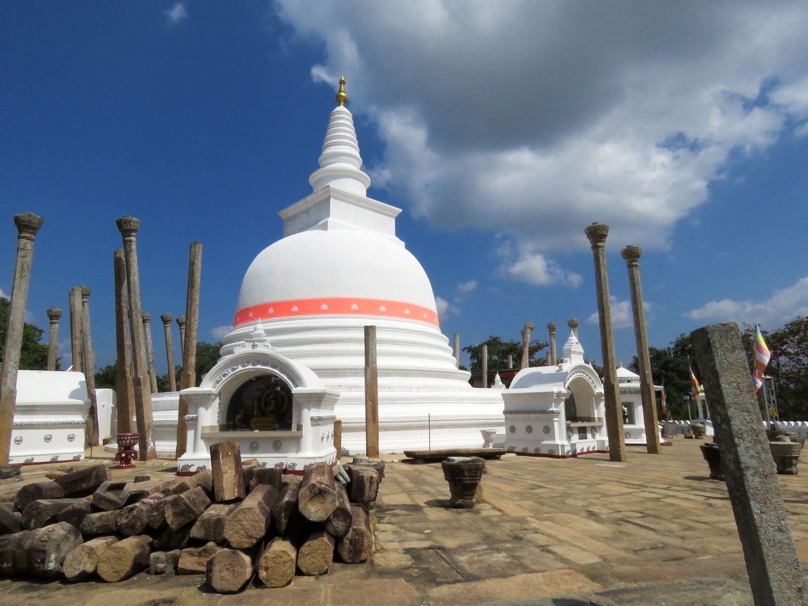 ANICCASIGHT: The First Stupa Built in Sri Lanka - Anuradhapura