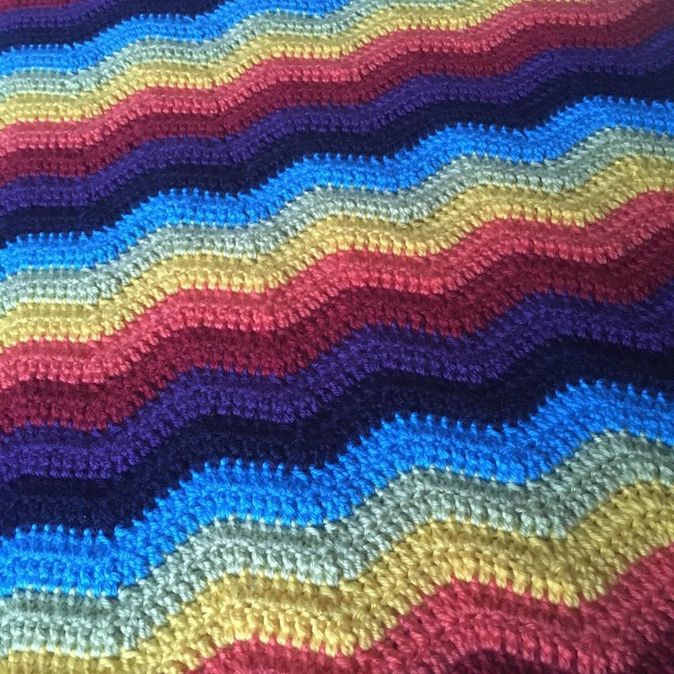 gemini stitches: Rainbow Ripple Crochet Baby Blanket