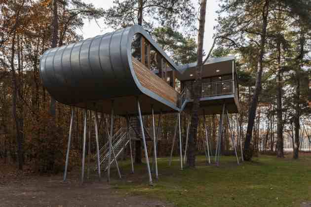 Ghayda'a ~ : BELGIAN TREE HOUSE ON STILTS BY BAUMRAUM STUDIO