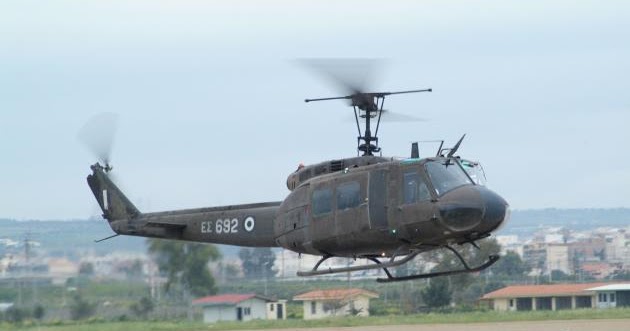 ΖΕΙΔΩΡΟΝ: "Καθηλώθηκε" το Huey του Αρχηγού ΓΕΣ στην Δονούσα - Tί συνέβη