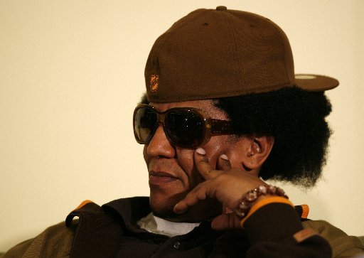 "Biografias De Cantantes": Tego Calderón