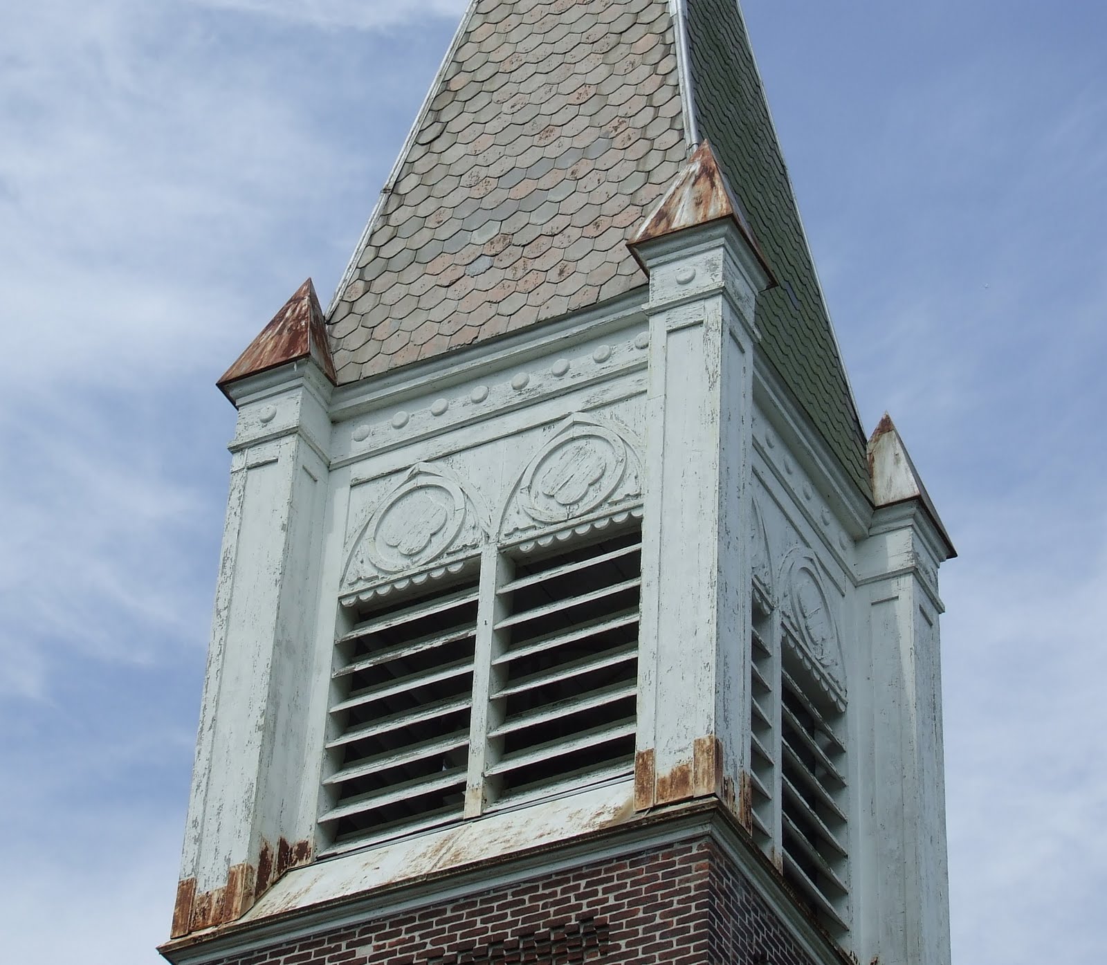 American Colonial Crown Mouldings: 2011