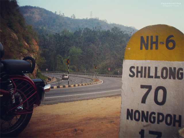 rupam sarma { xhobdo }: Road to Shillong ...