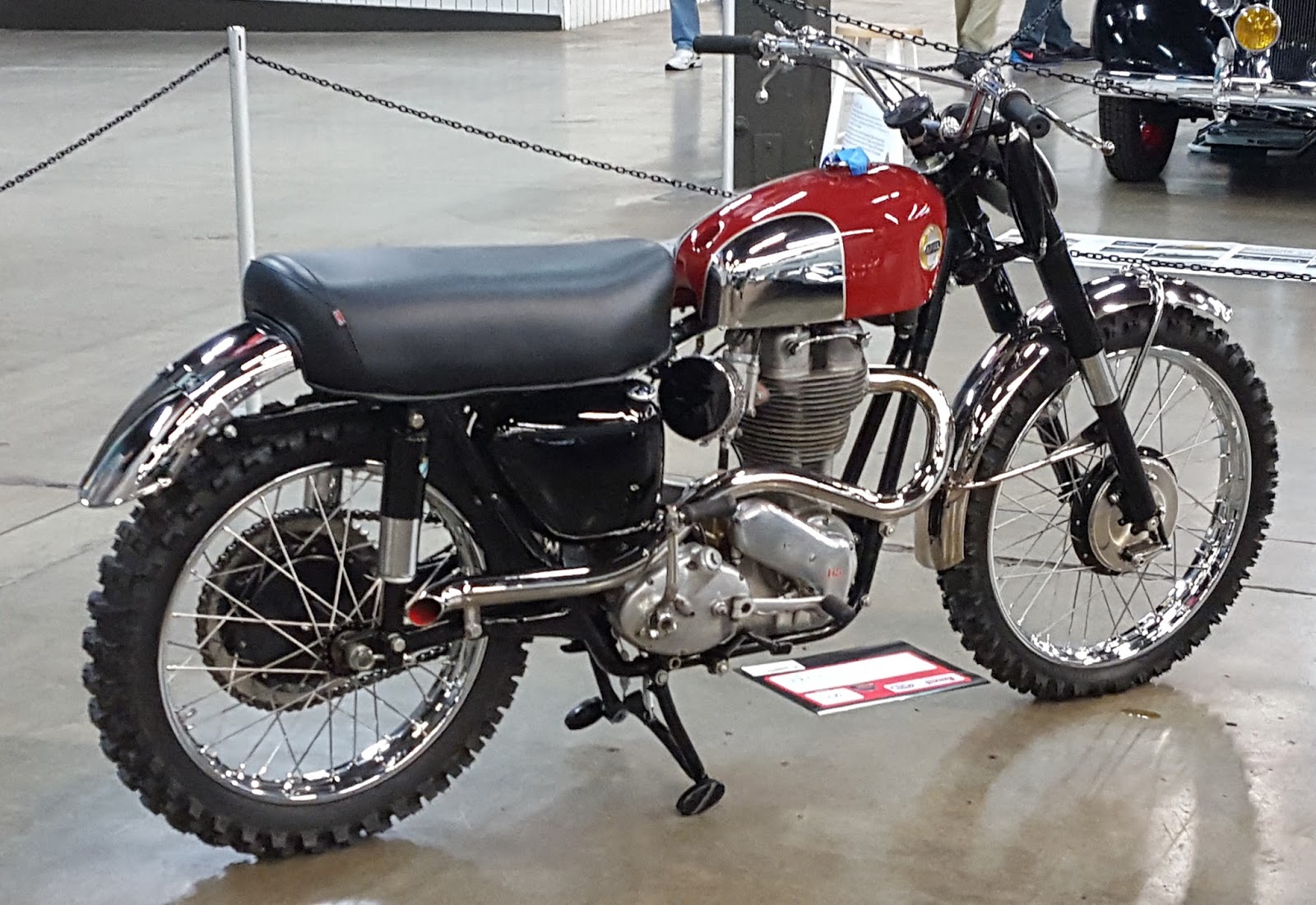 POPPA WHEELIE: 1954 Ariel 500 Scrambler
