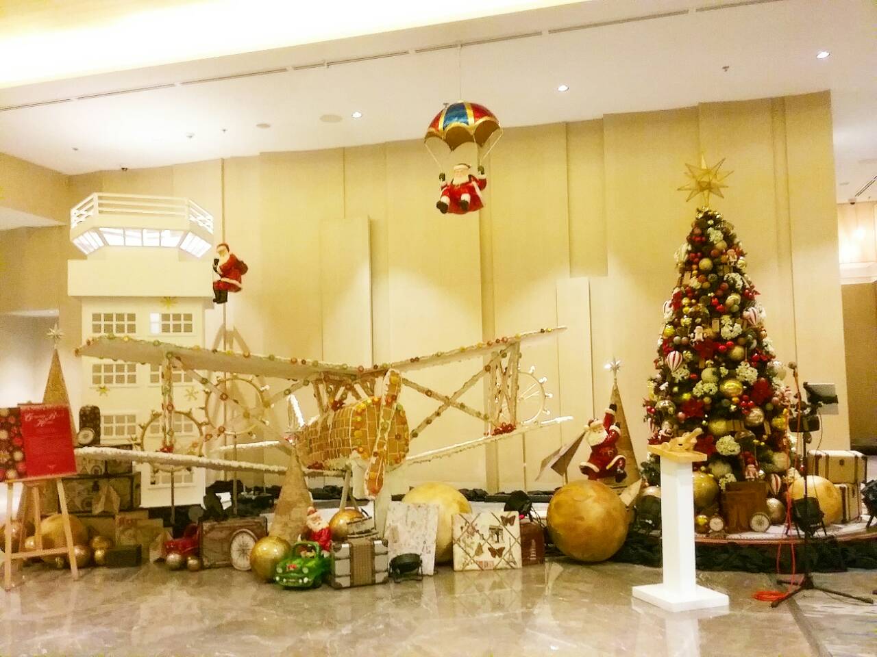 Coming Back Home: Christmas at Courtyard by Marriott Iloilo