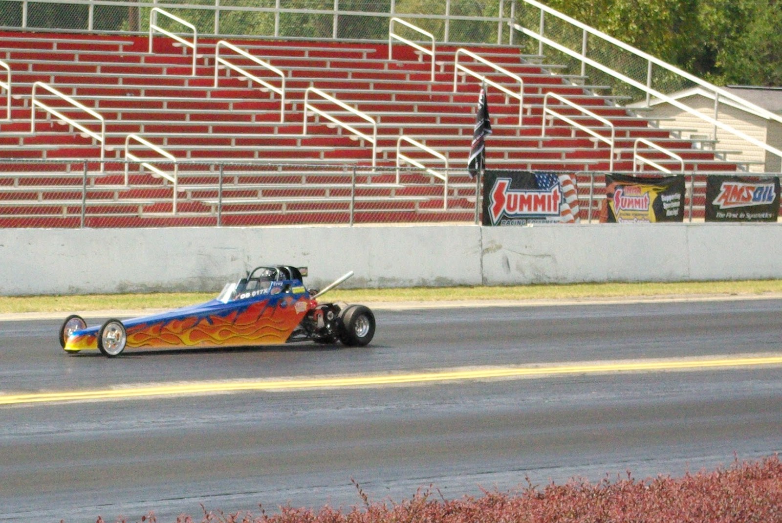 Fast Shutter: JR DRAGSTER ACTIONAT BRACKET FINALS