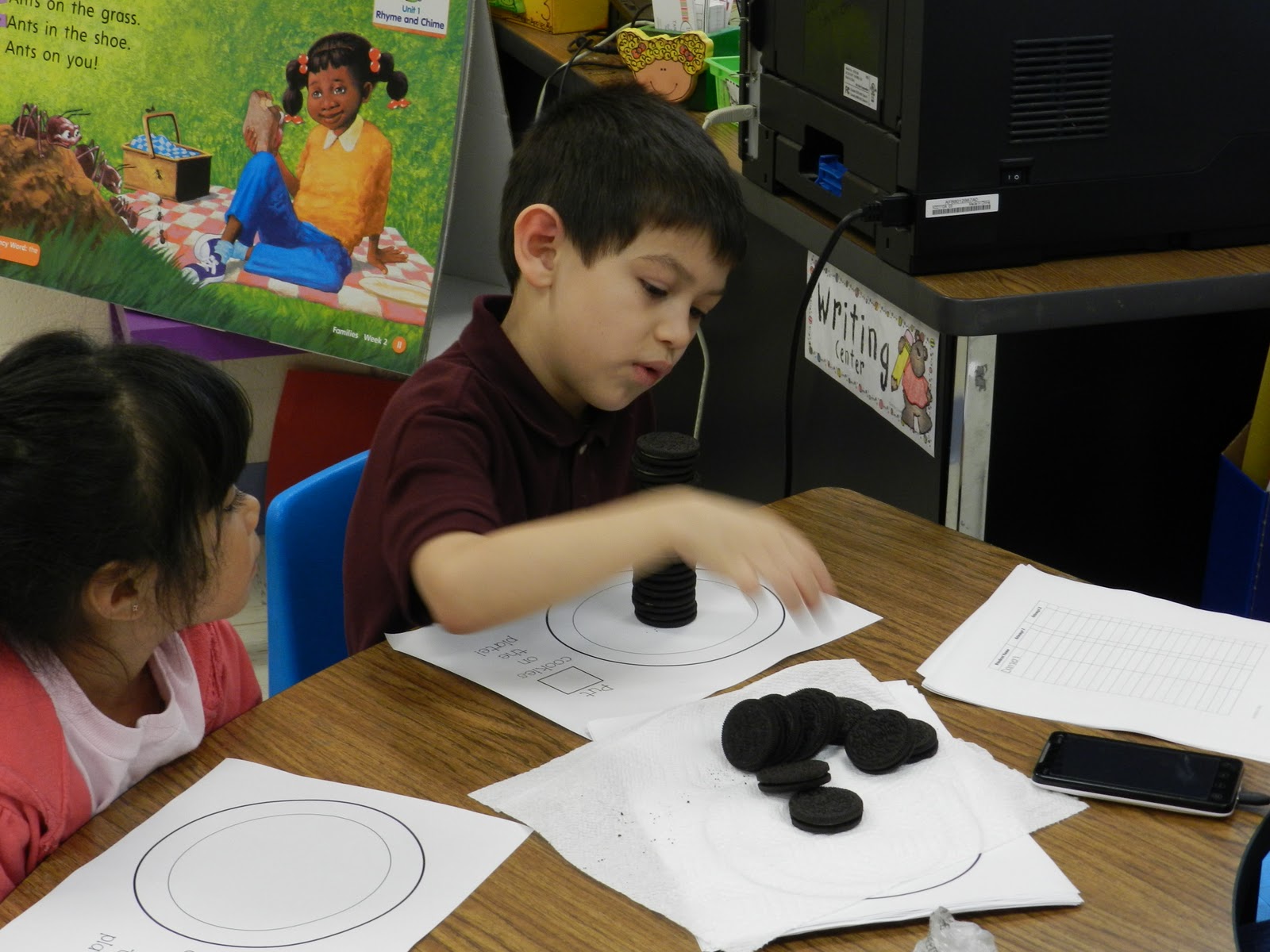 Mrs. Ayala's Kinder Fun: Projects by Jen