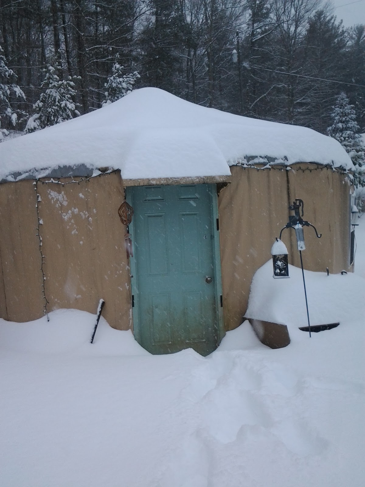 my experience in my 20ft yurt for the winter
