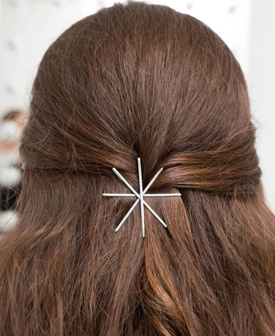 Como usar grampos no cabelo de várias formas diferentes - Solteiras ...