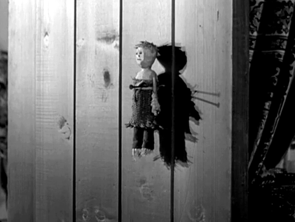 13: THE VAMPIRE'S GHOST - Republic Pictures (1945)