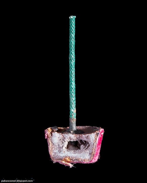 Foto-foto Ini Mempamerkan Keindahan Bahagian Dalam Bunga Api. - Gaban Comel