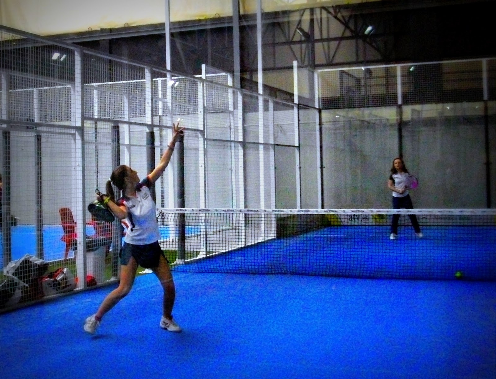 Golpes de pádel: la bandeja ofensiva | Curso de pádel online