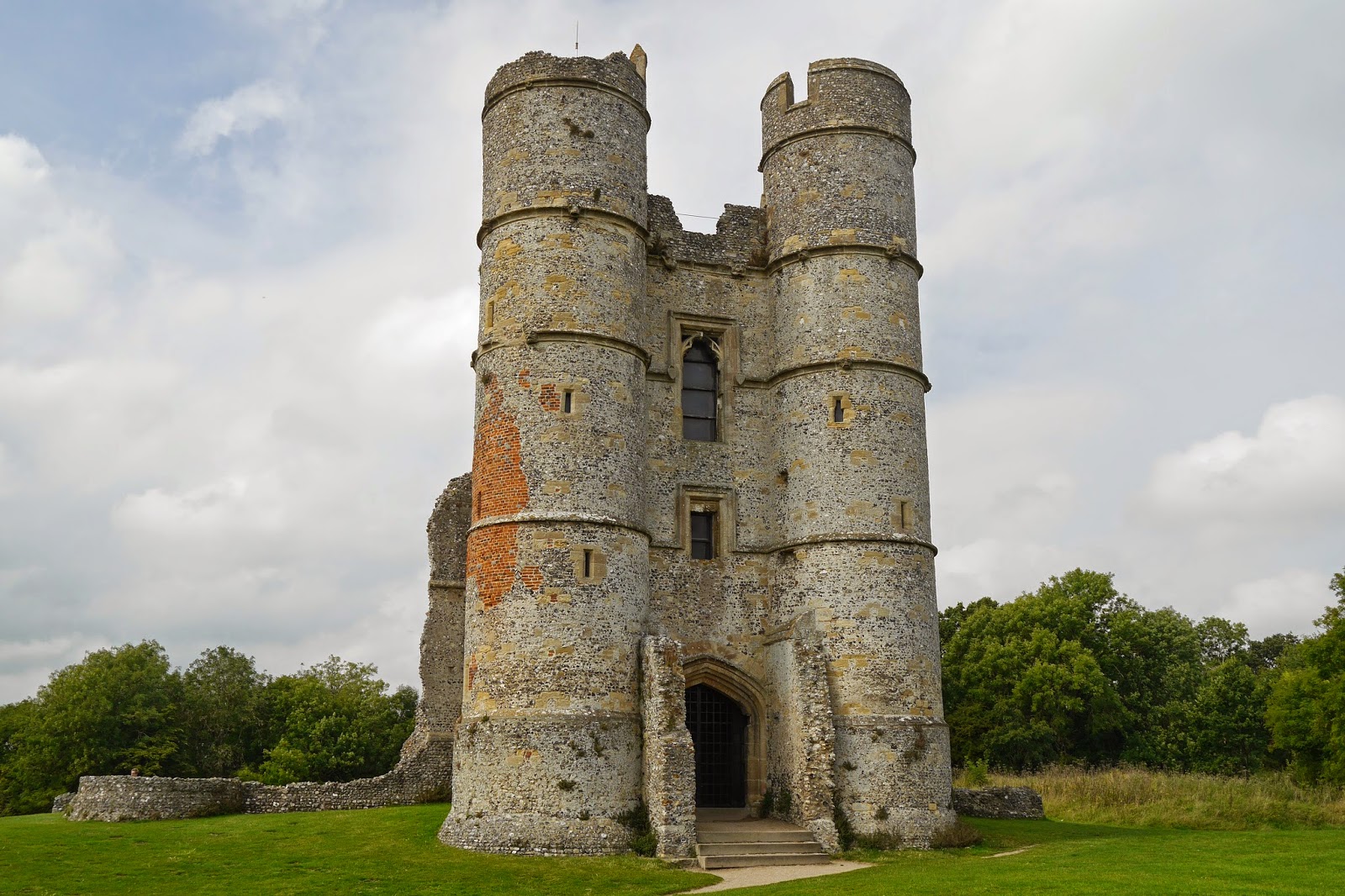 Walking in the country: Donnington