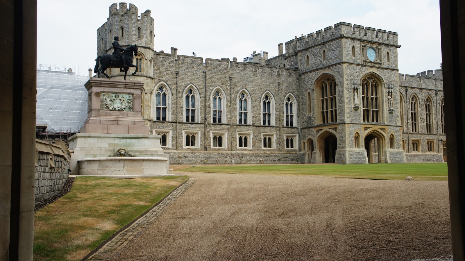 Pinch Me, I Must Be Dreaming...: Taking in more royalty--Windsor Castle