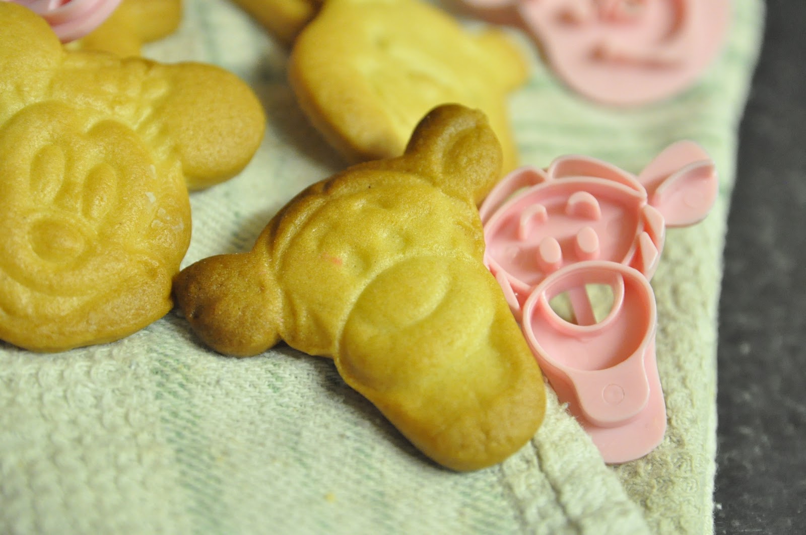 Baking Makes Perfect: Petits beurres Disney