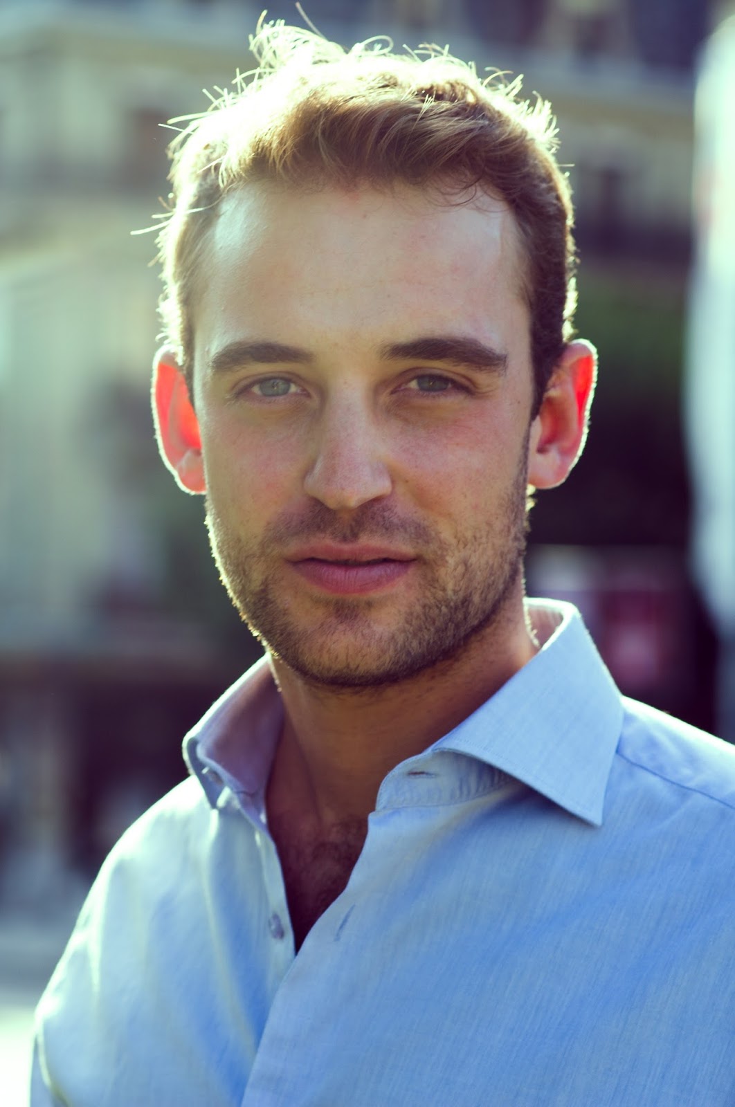 Las mil y una historias de los libros de Lourdes: EL TIGRE, DE JOËL DICKER