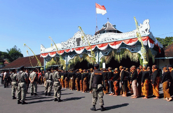 Guiding To Indonesia: Central Java