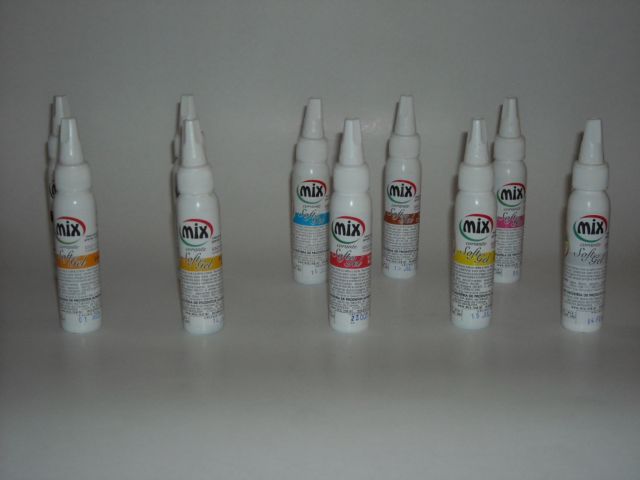 CRIA DA MODA: Cupcake: Um pouco de cor