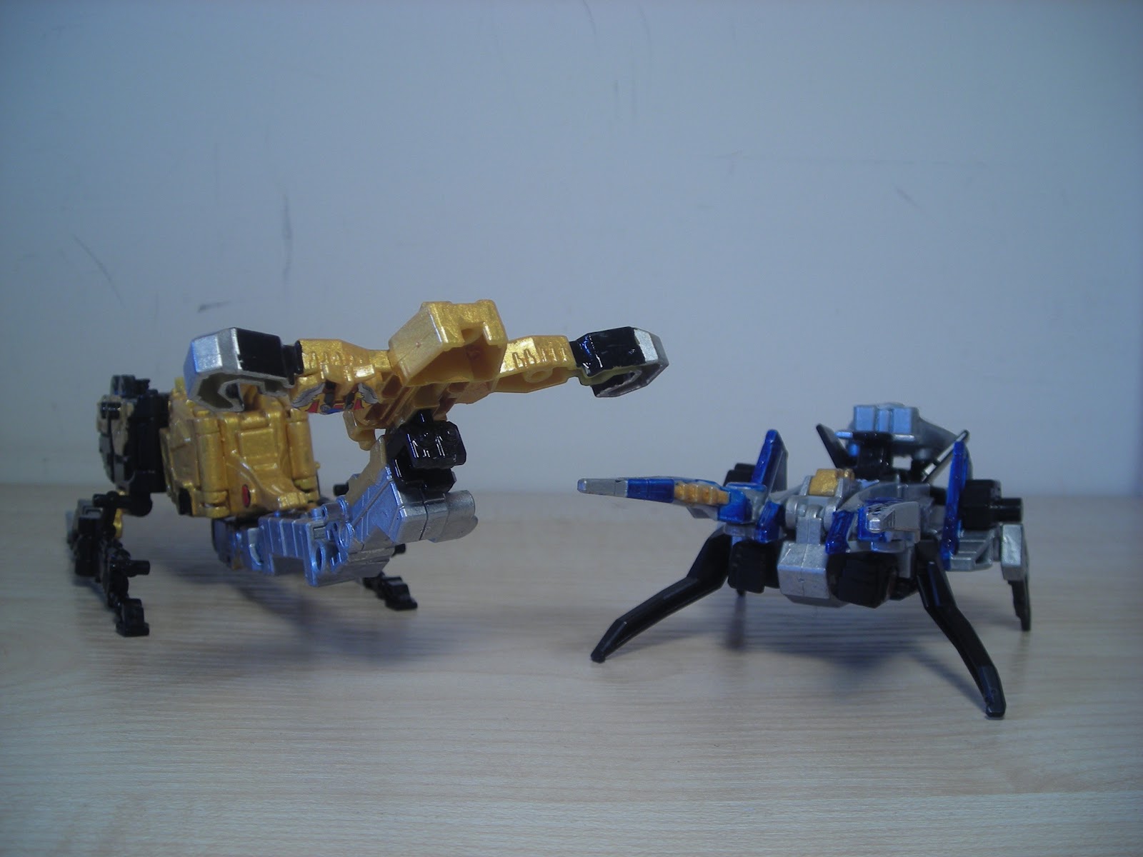 My Shiny Toy Robots: Toybox REVIEW: Tokumei Sentai Go-Busters minipla ...