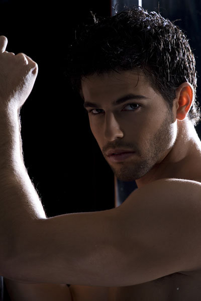 Redefining the Face Of Beauty : HUNK OF THE WEEK "Brett Novek"